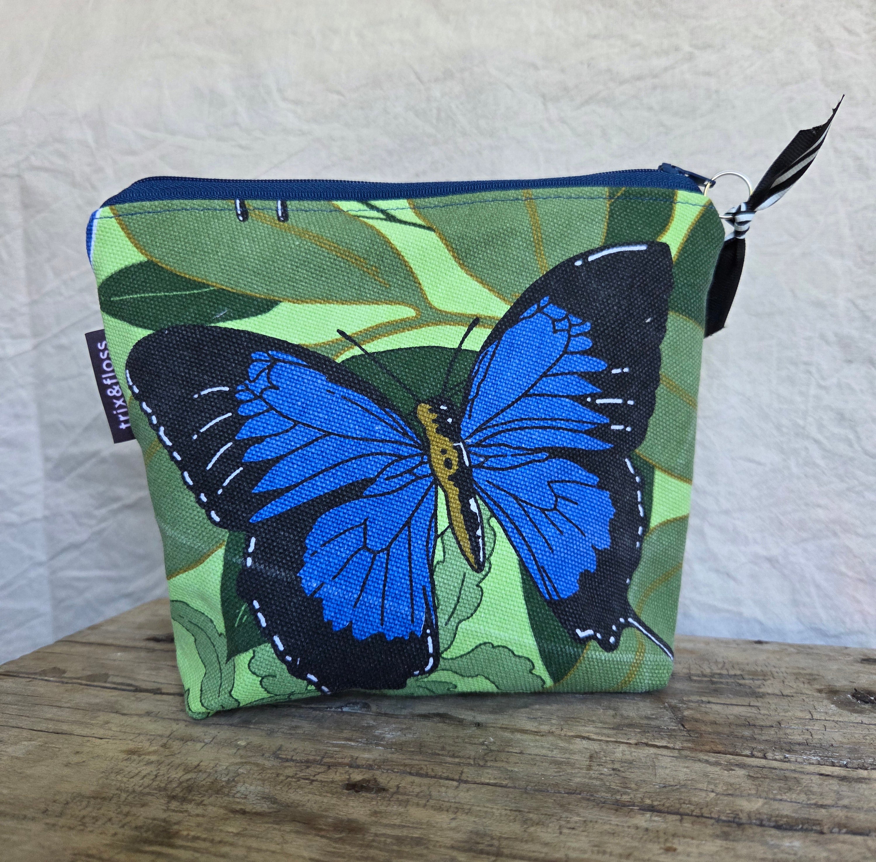 CHIN UP, FLUTTERCUP zipper pouch – trix&floss